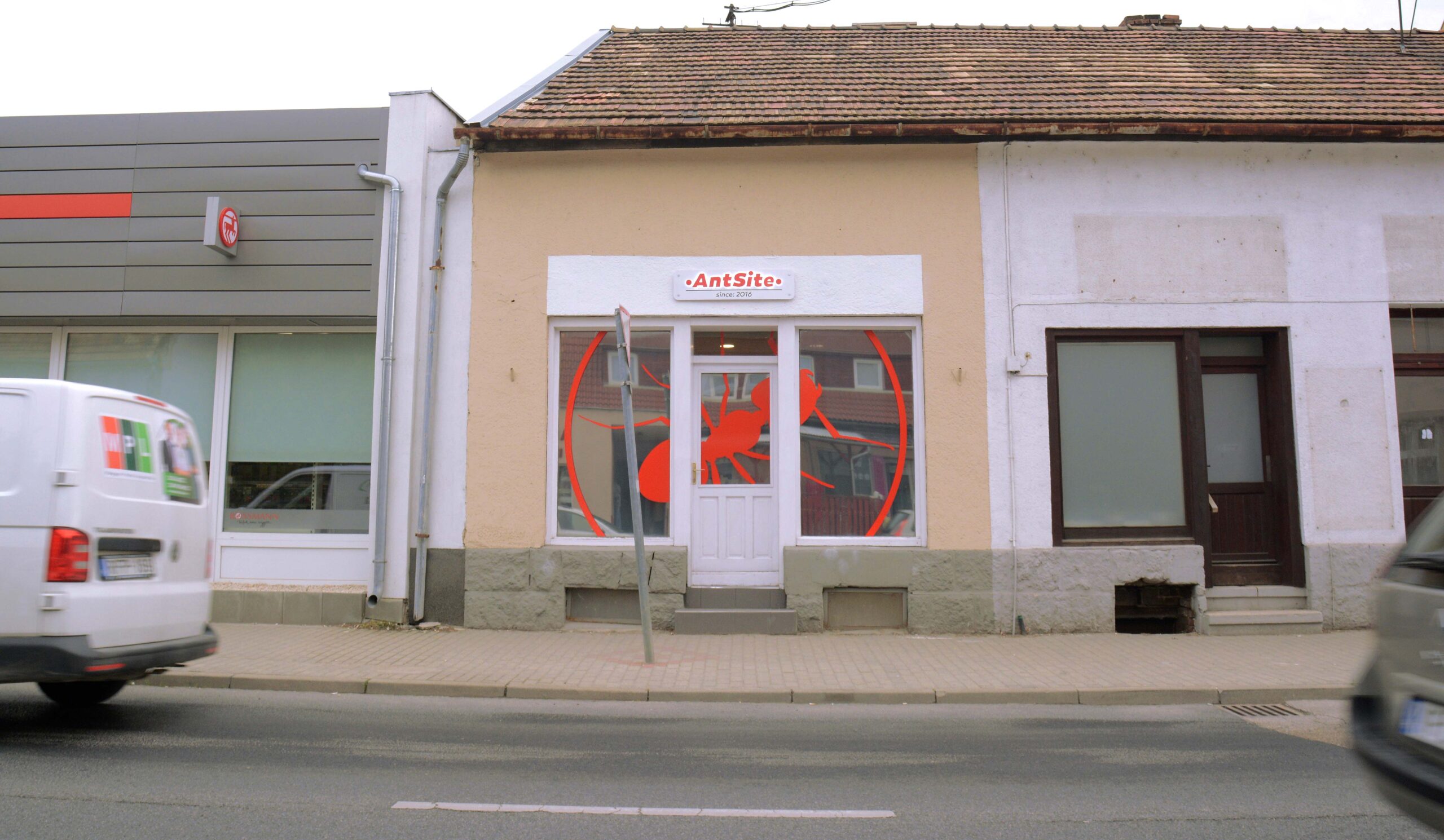 Rólunk – Hangyafarm